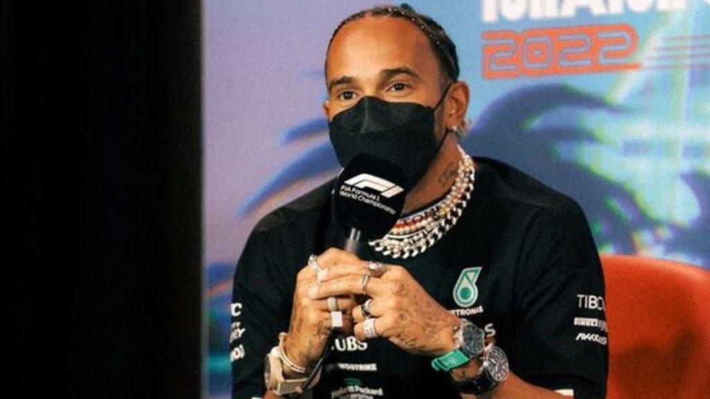 "He wore three watches and got the whole sport mad" - F1 Twitter reacts ...