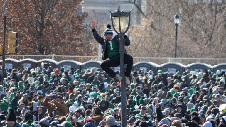 "Incoming Brittany Mahomes Meltdown": Eagles Fans Roasting a Pig with ...